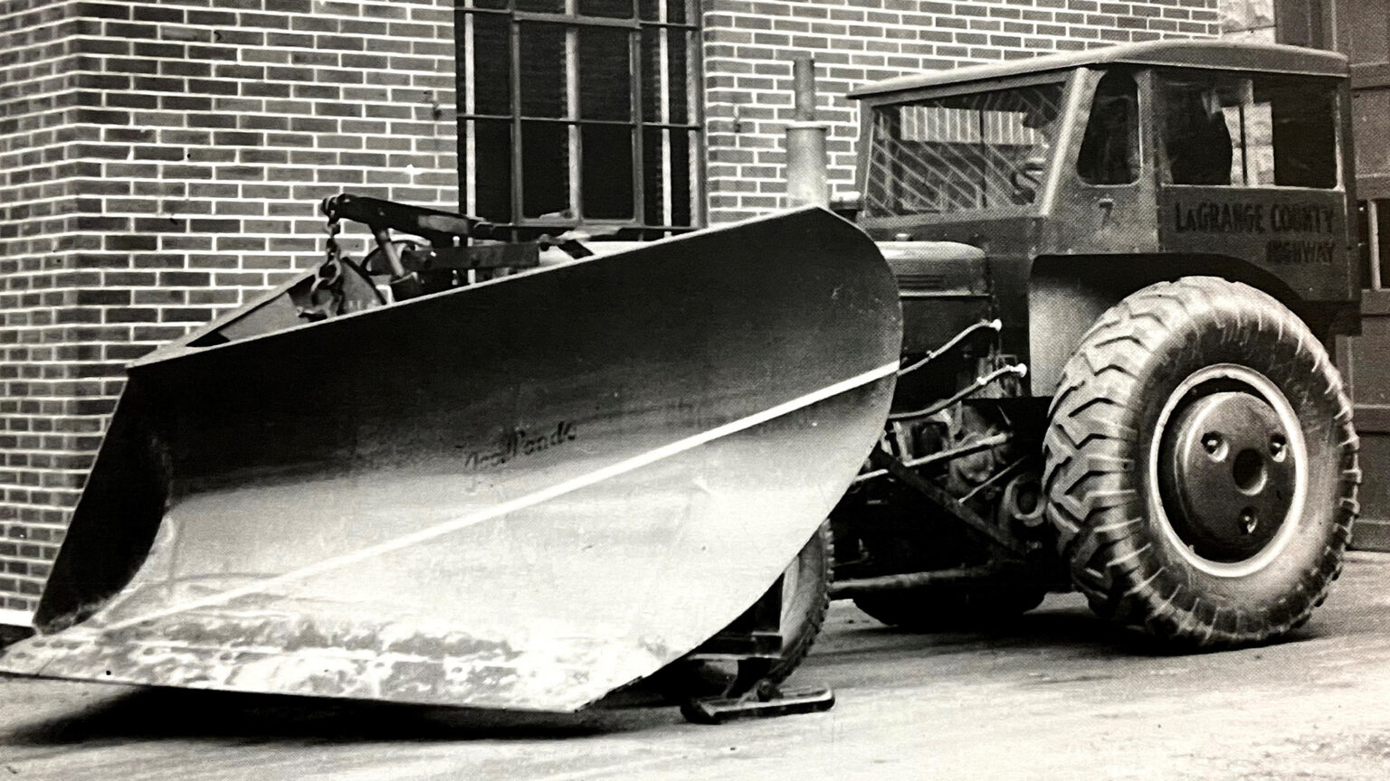 About - American Road Machinery